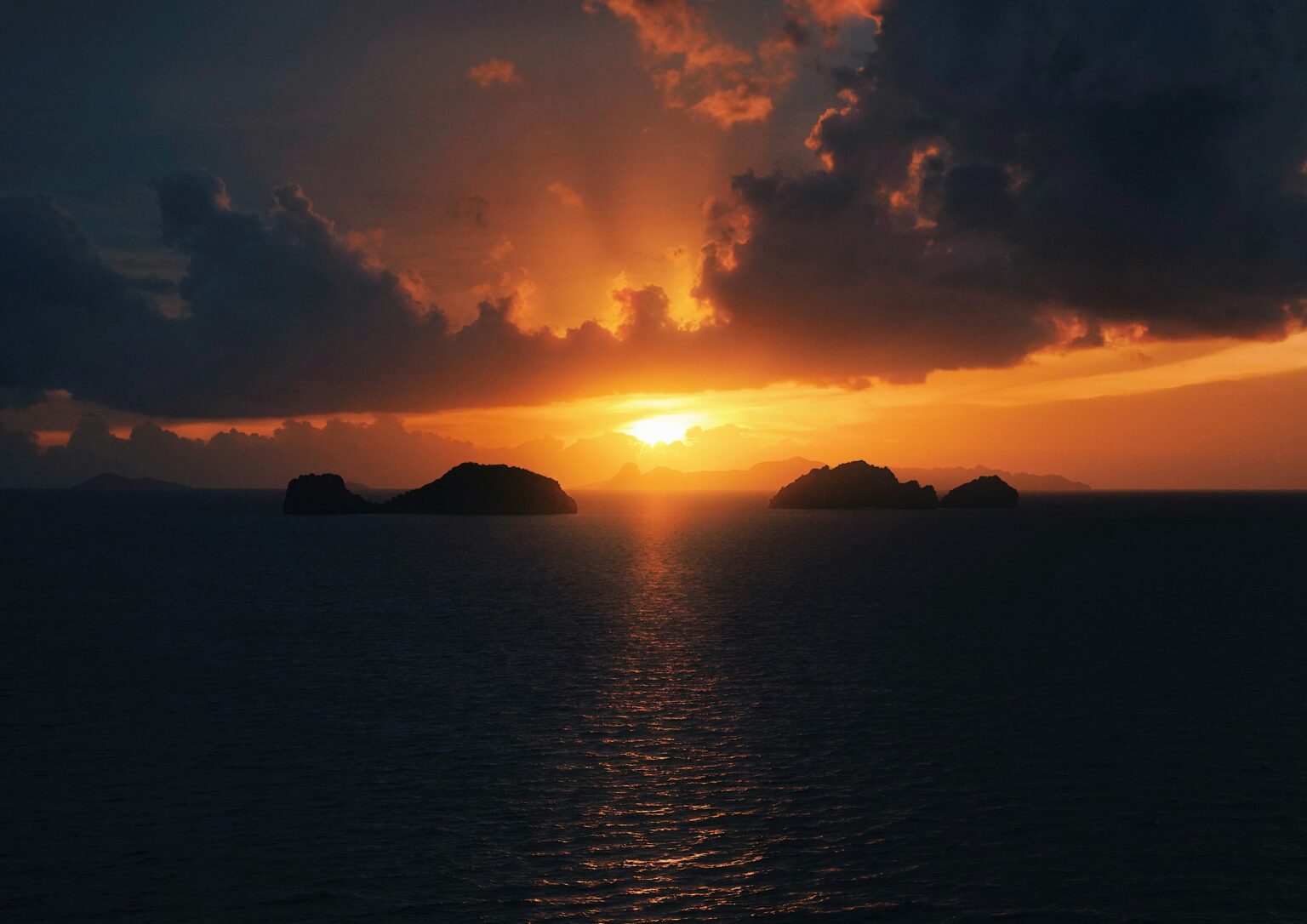 Koh Samui Nightlife: 11 Best Things To Do At Night | Travel Hiatus